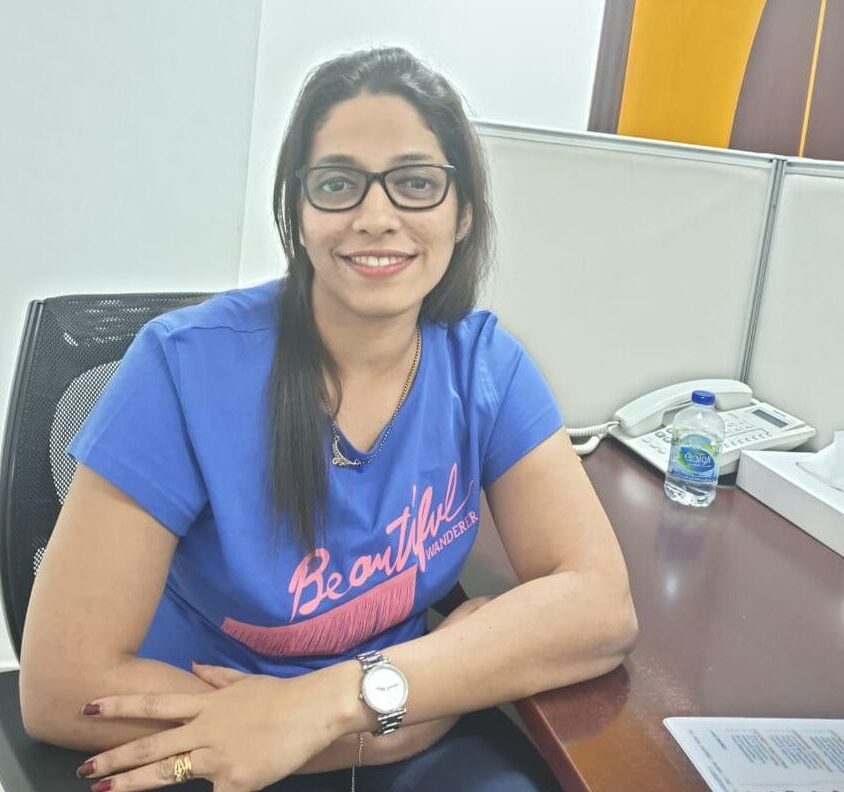 Vanitha photo | Topnet